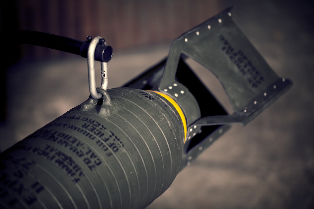 War Relic Replicas | AN-M81 260lb Fragmentation Bomb Replica - Museum ...